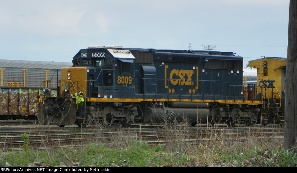 CSX 8009